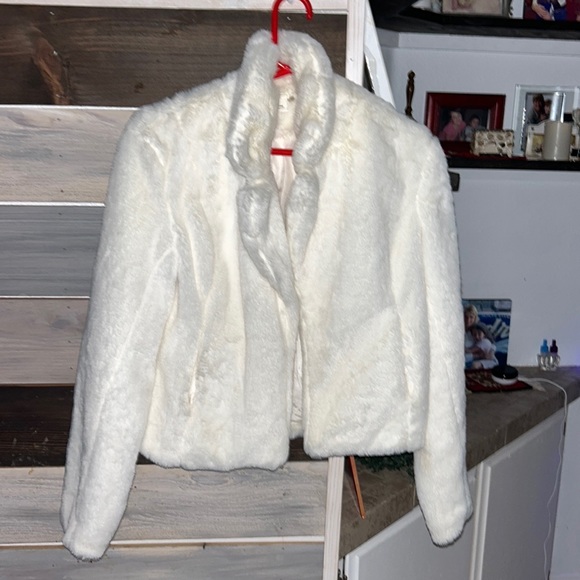 Have | Jackets & Coats | Open White Furry Jacket Small Size | Poshmark